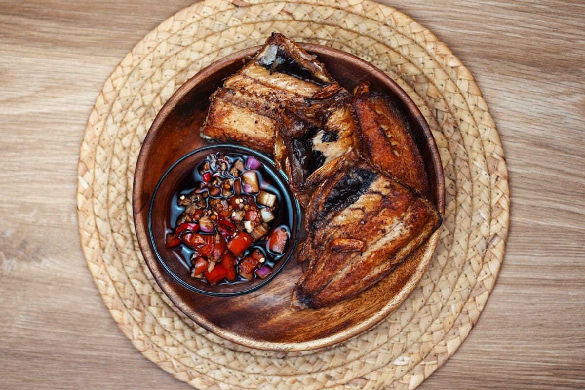 Fried Bangus Recipe: Simple But Delicious Crispy Milkfish Dish