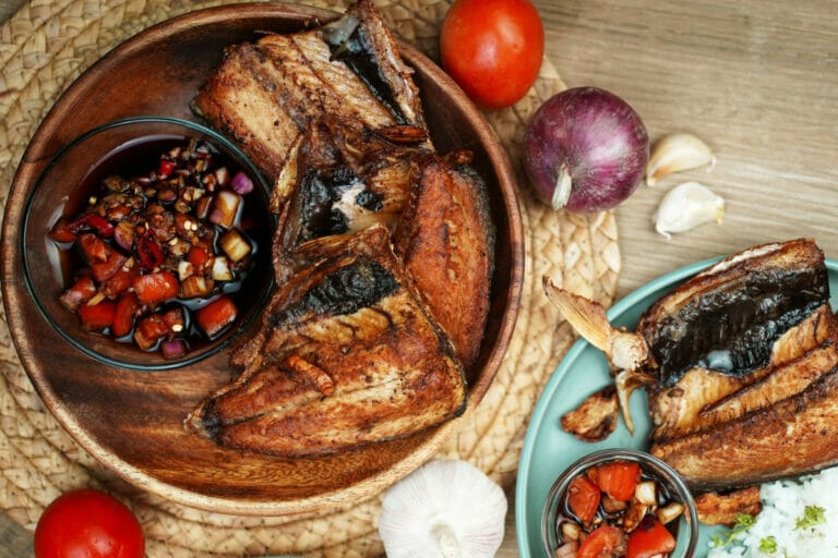 Fried Bangus Recipe: Simple But Delicious Crispy Milkfish Dish